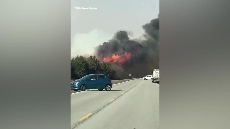 Video of grass fire Friday near Yates Center, Kansas - NewsBreak