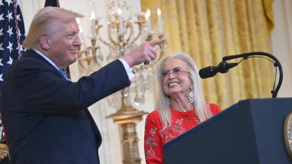 Megadonor Offers Trump $250M to Run for Third Term - NewsBreak