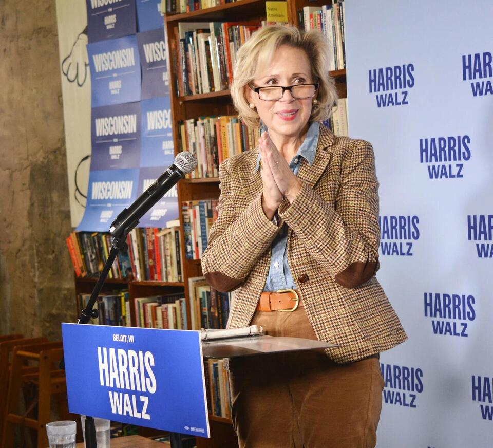 First Lady of Minnesota, Gwen Walz, to visit Marinette at 2 p.m ...