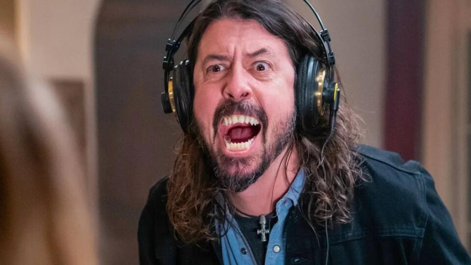 Dave Grohl Net Worth 2024: How Much Money Did He Make? - NewsBreak