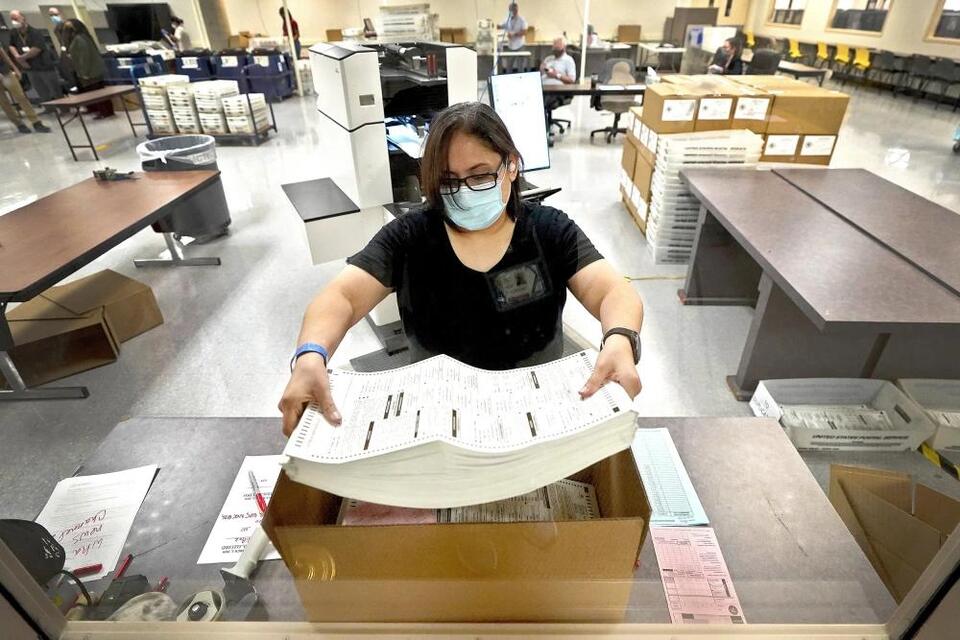 FBI subpoenas election records in Arizona, expanding 2020 inquiry ...