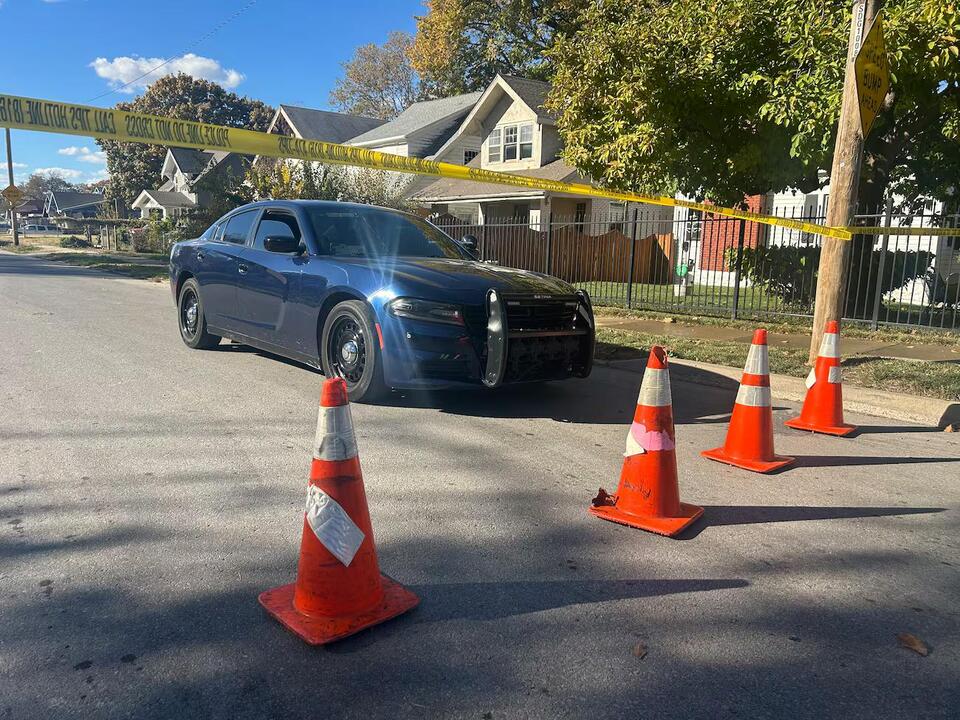Man’s body found shot to death on sidewalk in east Kansas City - NewsBreak