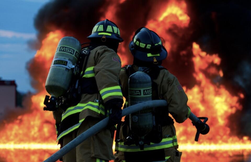 Toxic Incident Involving Tesla Battery Fire in California - NewsBreak