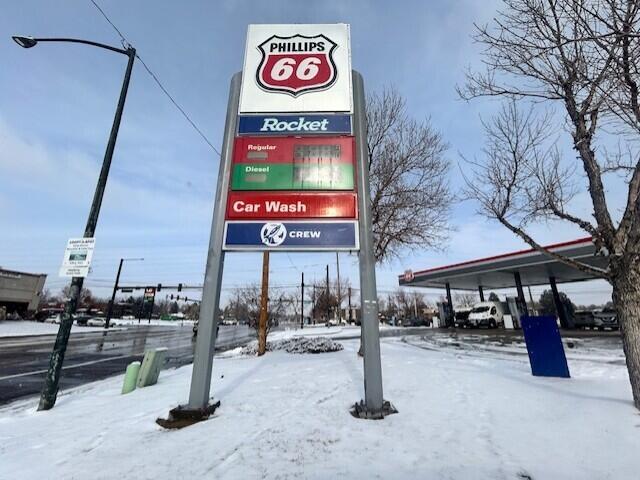 Denver moves one step closer to limiting where new gas stations can be ...