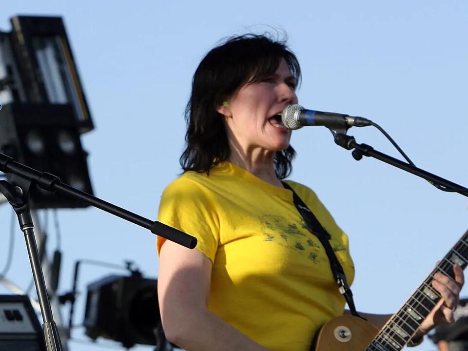 The Meaning Behind “Cannonball” by The Breeders and the French ...