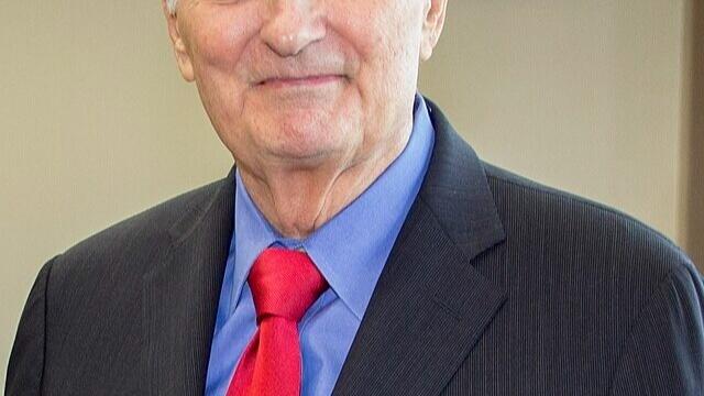 Alan Alda Turns 90: From Before and After 'M*A*S*H' To Parkinson's ...