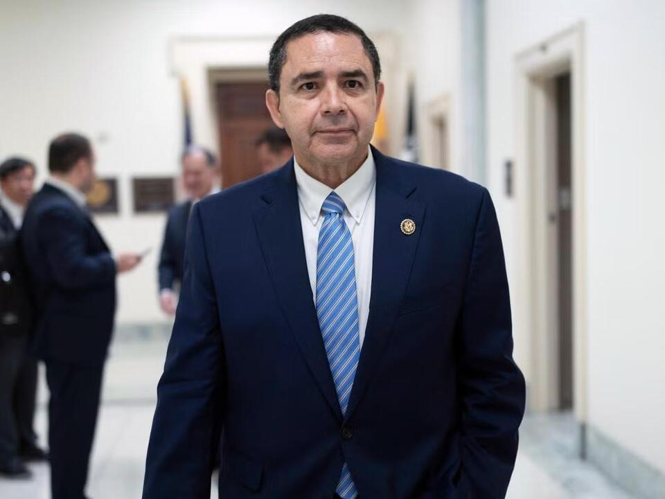 Lawyers discuss role classified documents may play in bribery case ...