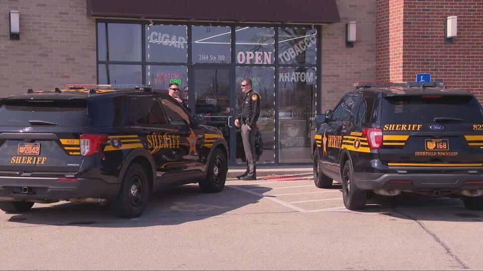 6 smoke shop employees across Tri-State accused of selling drugs to ...