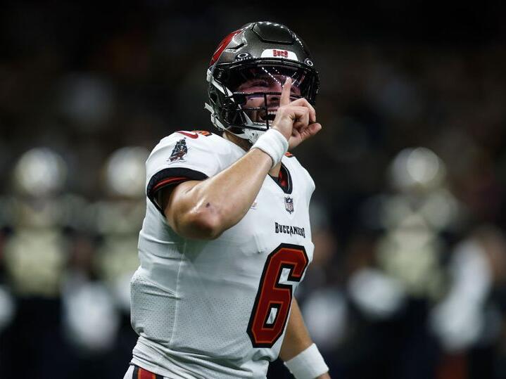 Baker Mayfield behavior immediately after signing $100M contract caught ...