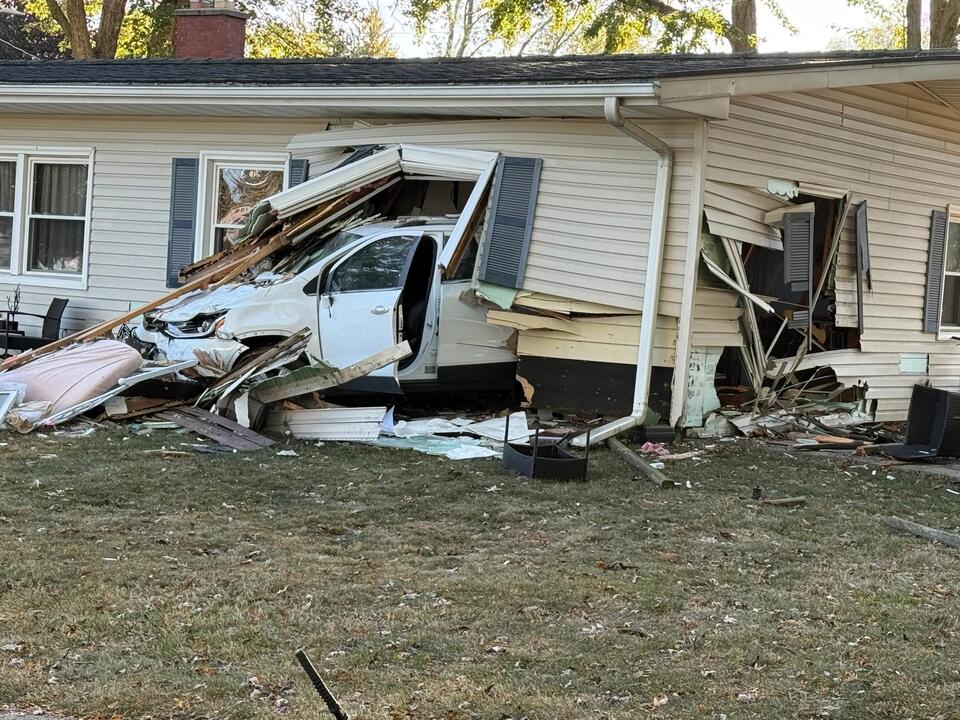 Child asleep in bed is pushed out into the yard when car crashed ...