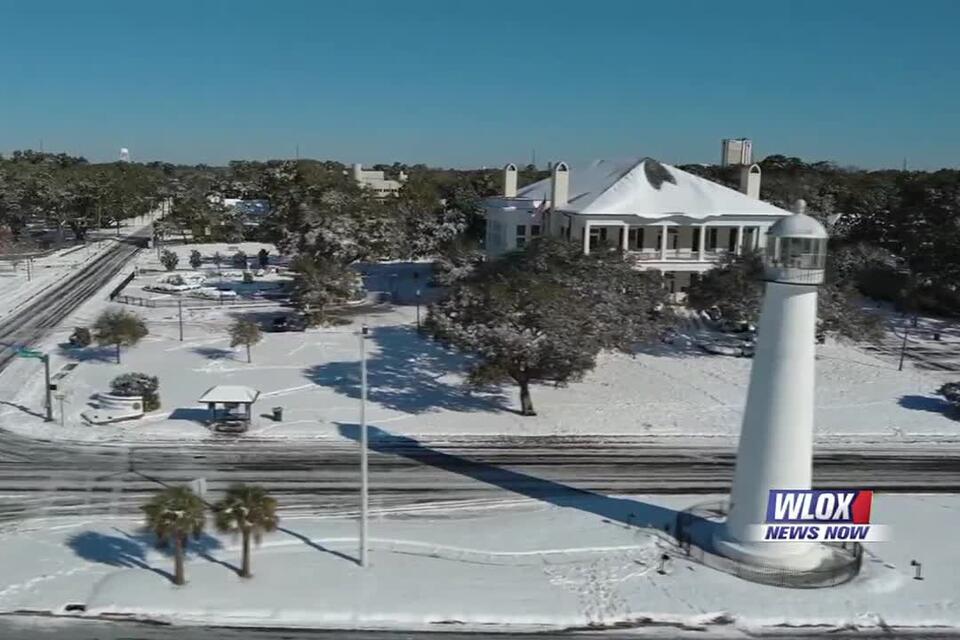 Winter storm brings record amounts of snow to South Mississippi - NewsBreak