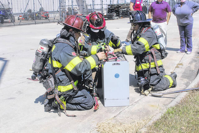 Forklift battery catches fire at Lowe’s - NewsBreak