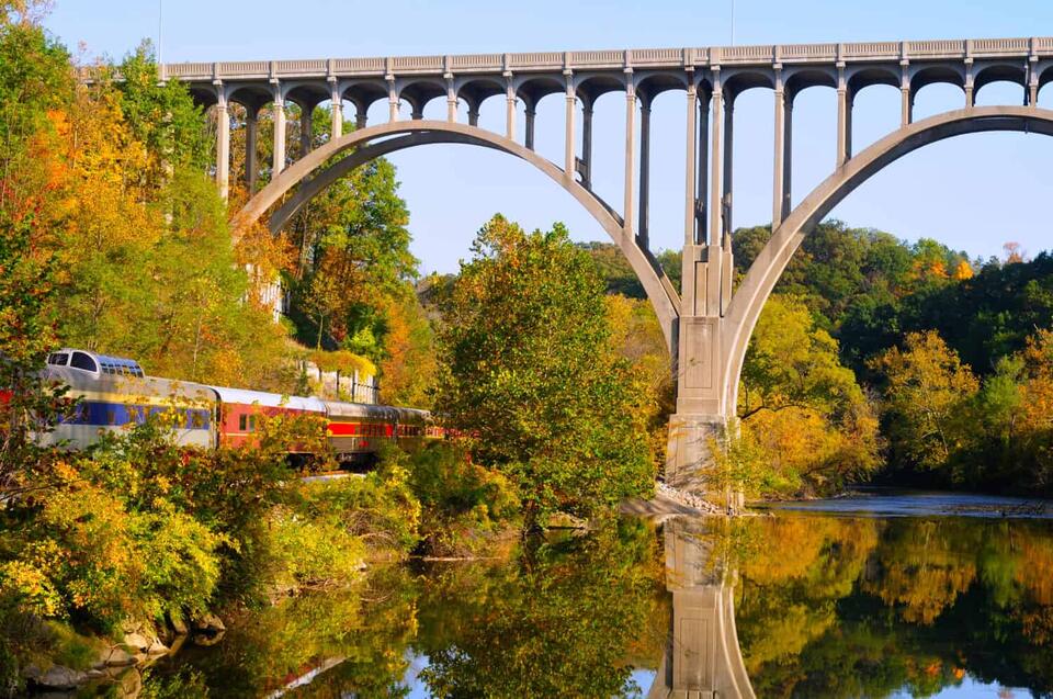 See the Most Beautiful Train Rides in Ohio You Can Still Take - NewsBreak