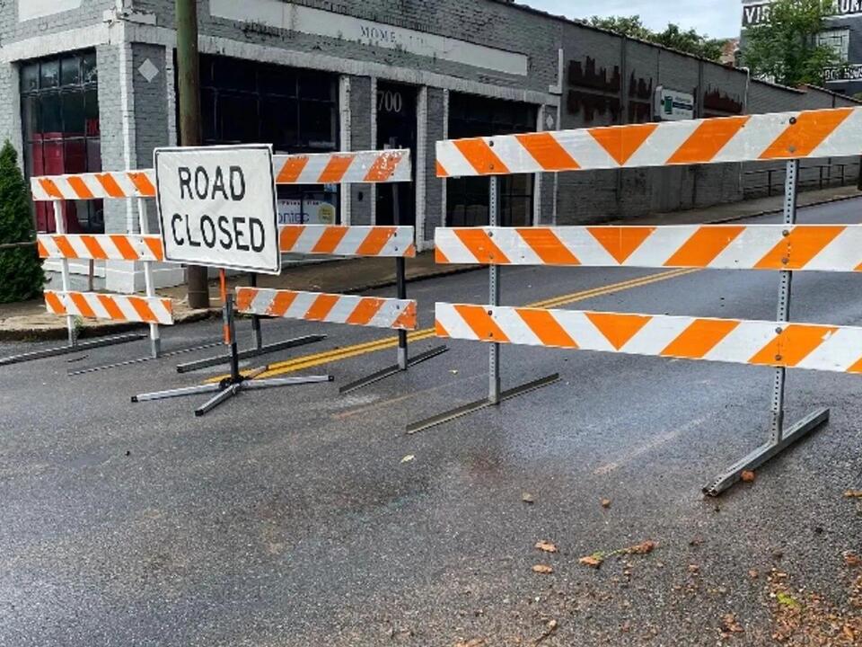 Traffic alert: Temporary lane & sidewalk closure on portion of Wards Road