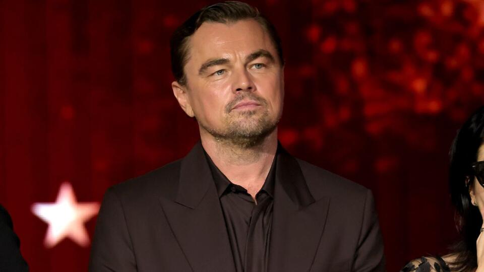 Leonardo Dicaprio Roasted for Luxury Getaway on Jeff Bezos’ Superyacht ...