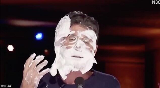Simon Cowell and Sofia Vergara get PIED in the face as the America's ...