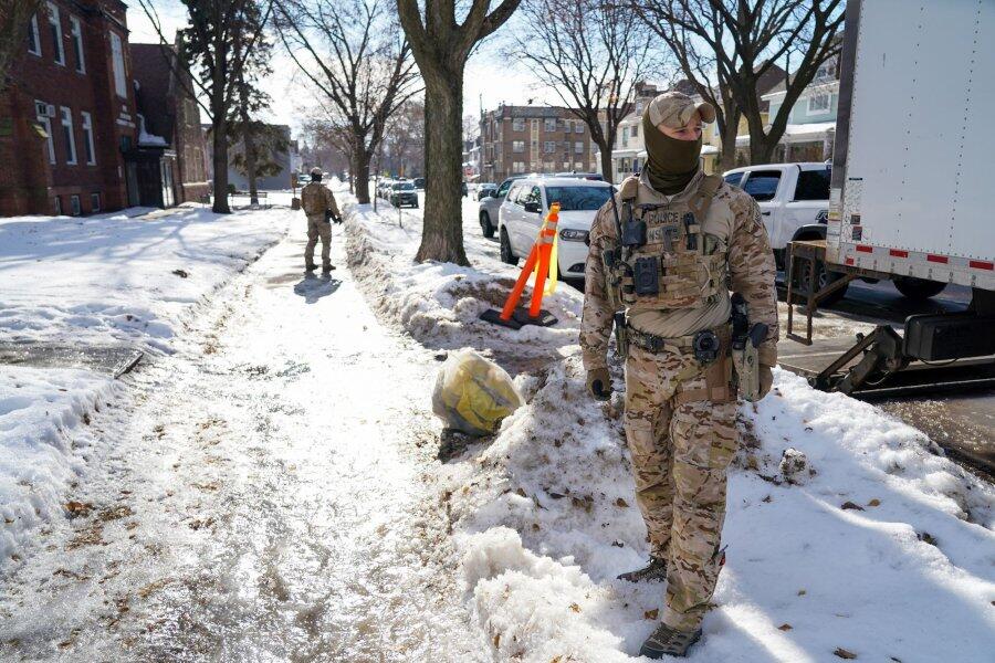 Nicaraguan man arrested in Minneapolis dies in ICE custody - NewsBreak