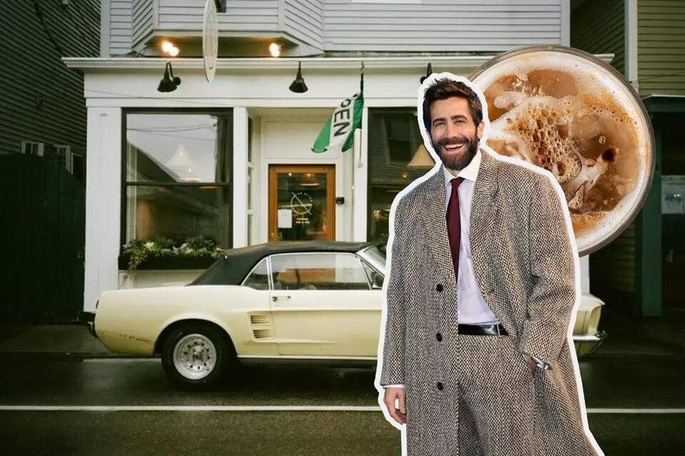 Jake Gyllenhaal Takes a Coffee Break in Newport While Filming New Movie ...