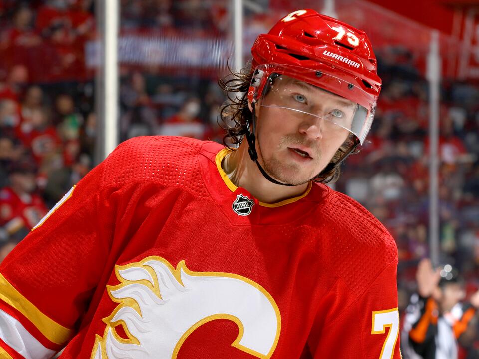 Tyler Toffoli trade details: Devils load up by acquiring Flames winger ...