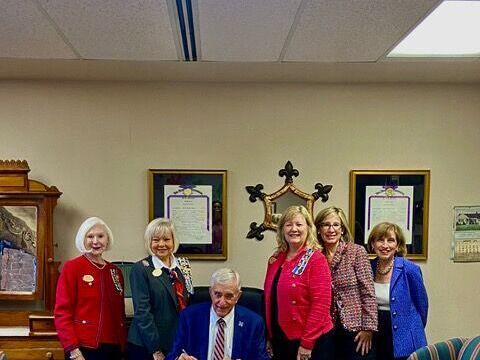 Fielding Lewis Chapter Celebrates Constitution Week