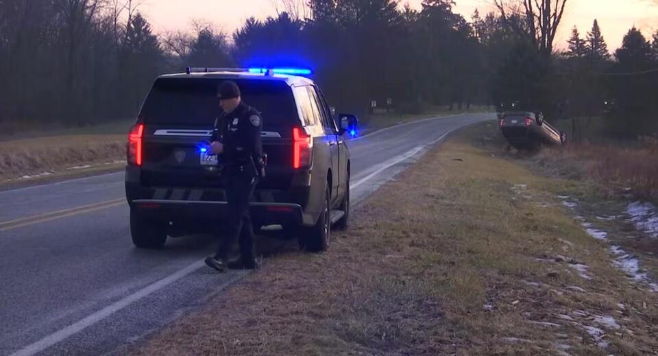 Icy roads cause roll-over crash in Frankenmuth, police say - NewsBreak