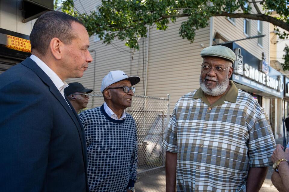 Critic of Paterson mayor says he'll get $700,000 in settlement with ...