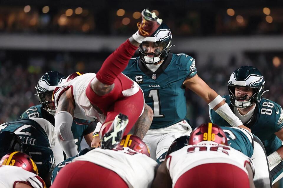 Eagles Legend Jason Kelce Gives Ultimate Compliment to Jalen Hurts and ...