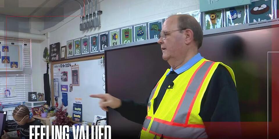 School bus driver uses sign language to connect with deaf and hard of ...