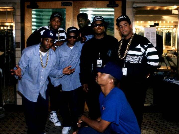 Eazy-E fans stunned after realising what late rapper's iconic stage ...