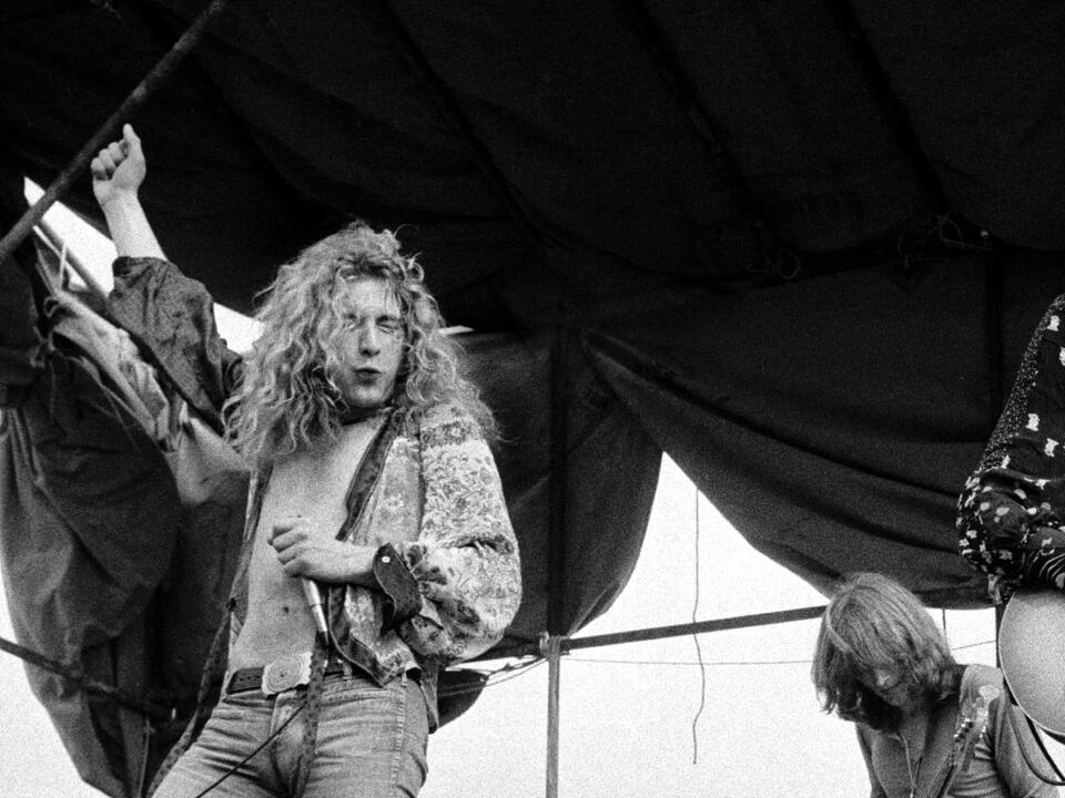 The Story and Meaning Behind “Misty Mountain Hop,” One of the Top ...