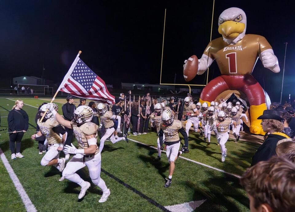 Brackets, schedule for Round 2 of IHSA state football playoffs - NewsBreak