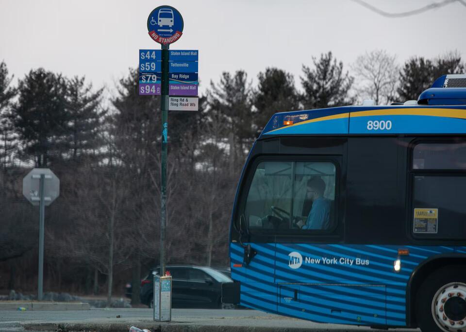 Plan calls for removal of some MTA bus stops from Staten Island Mall ...
