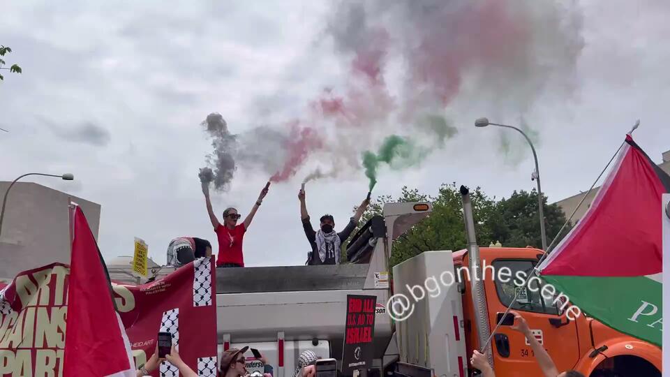 NEW — Video: Smoke bombs set off as today’s pro-Palestine protest ...