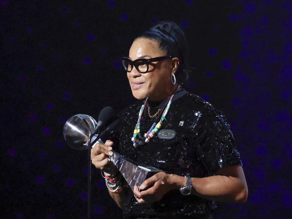Interview: Dawn Staley opens up about her faith, keeping perspective ...
