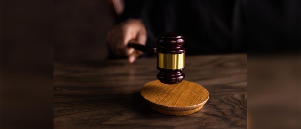 Florida woman pleads guilty to defrauding the United States - NewsBreak