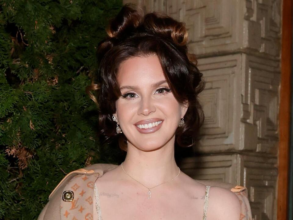 Lana Del Rey Talks Her Upcoming Album ‘Lasso’, Naysayers, and “Going ...