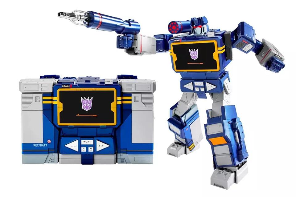 Robosen Reveals New Fully Auto-Converting Transformers Soundwave Robot ...