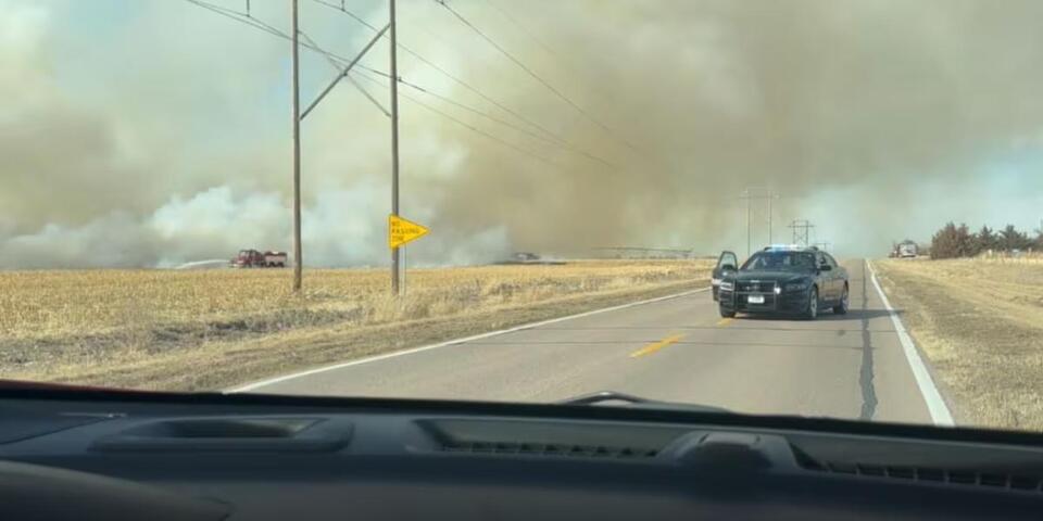 Grass fire near Doniphan burns farm land - NewsBreak