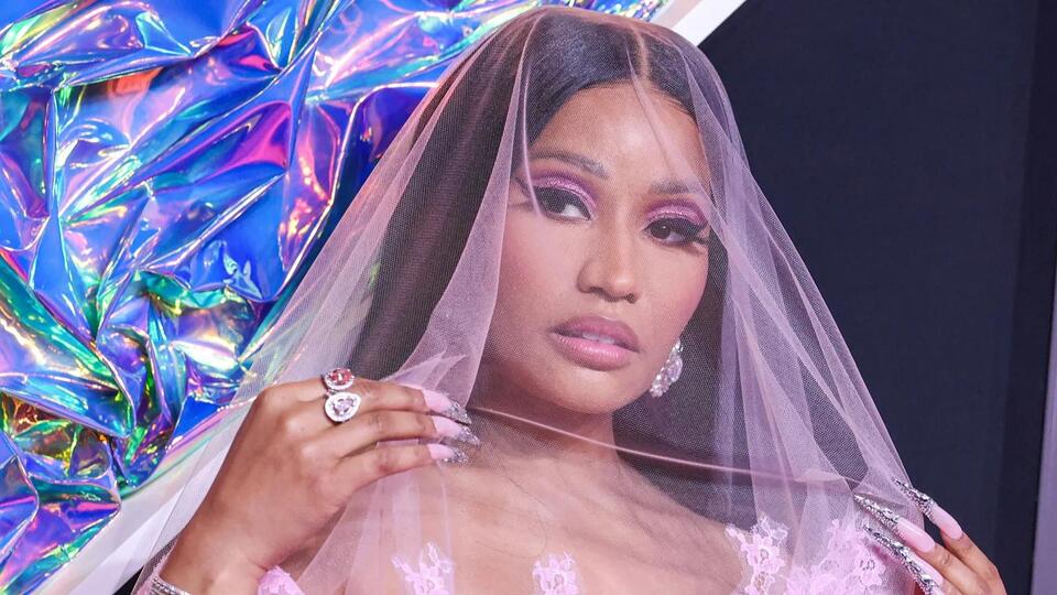 Nicki Minaj reveals she isn’t a US citizen but wants honorary status ...