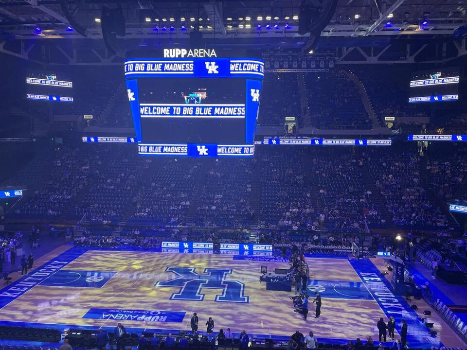 “Big Blue Madness” tips off the 2023-24 season - NewsBreak