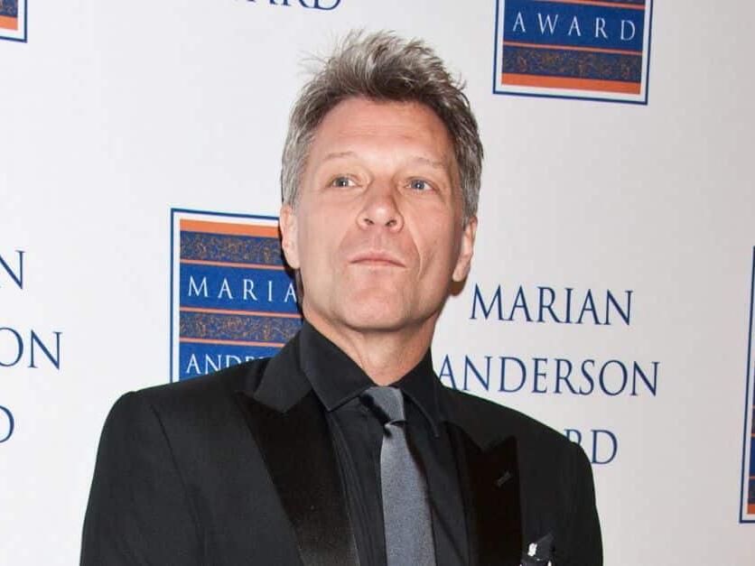 Jon Bon Jovi Says He Will Quit If He Fails To Recover From Vocal Cord ...