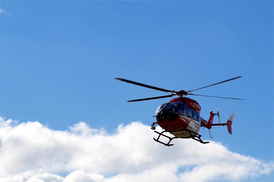 Helicopter Pilot Airlifts College Students to Safety After Storm Causes ...