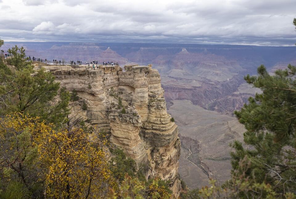 Places In The US With Dramatic Cliff Views - NewsBreak
