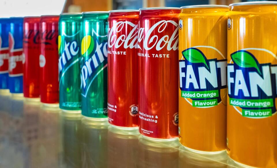 Only 2 of the top 10 sodas have banned ingredients (Can you guess which ...