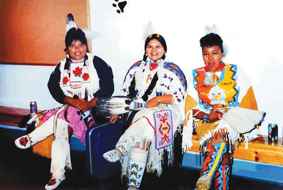 Native American actor Elaine Miles overcomes ICE harassment with ...