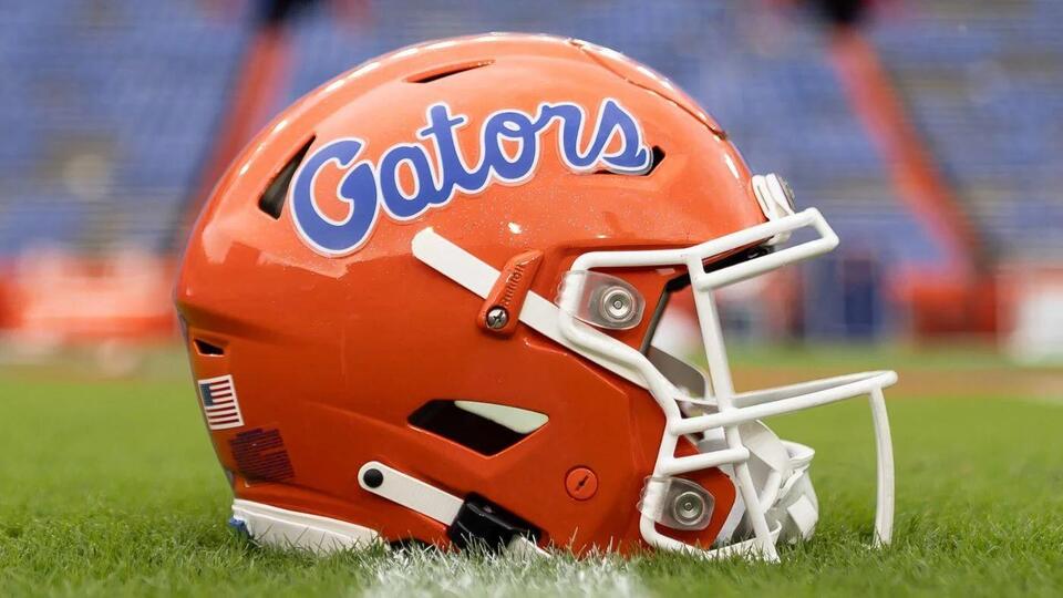 Florida freshman DL Stephon Shivers no longer with program after arrest ...
