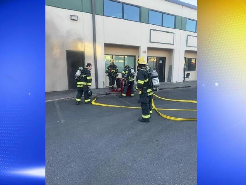 Firefighters quickly extinguish east Springfield machine shop fire