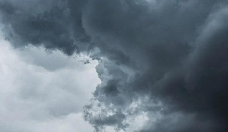 Muggy Weekend Brings Spotty Storms Across St. Louis - NewsBreak