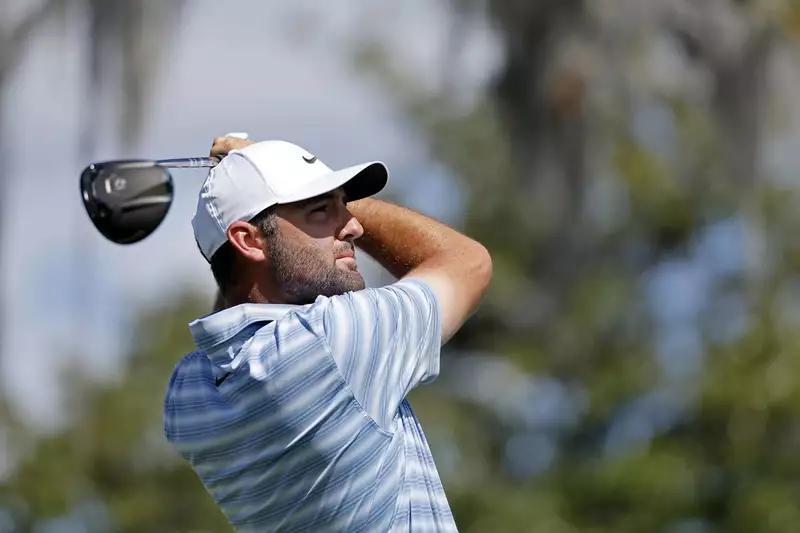 Scottie Scheffler Left Speechless as Golf Fans Heckle Him at PGA ...