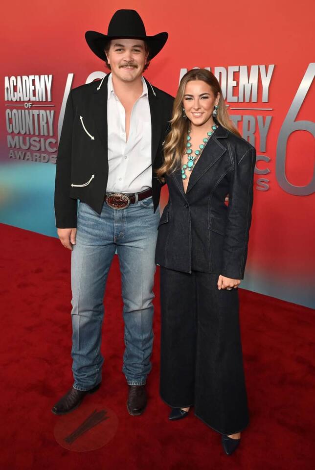 Zach Top And Girlfriend Amelia Enjoy Date Night At 2025 ACM Awards ...